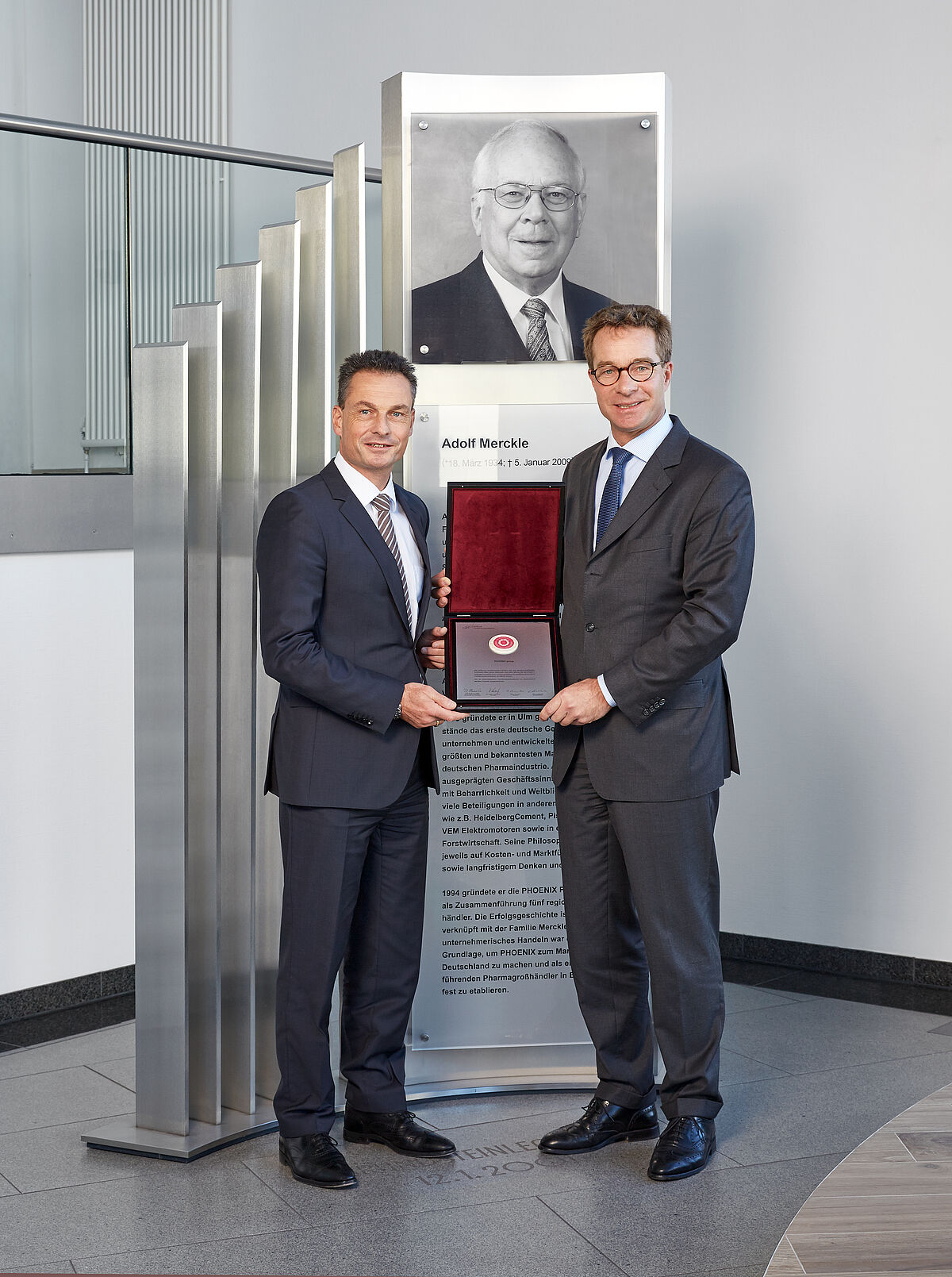 PHOENIX group als Top 10 Familienunternehmen ausgezeichnet - PHOENIX Group