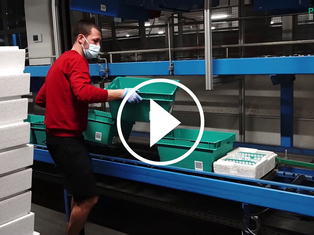 How we deliver vaccines to pharmacies - PHOENIX Group