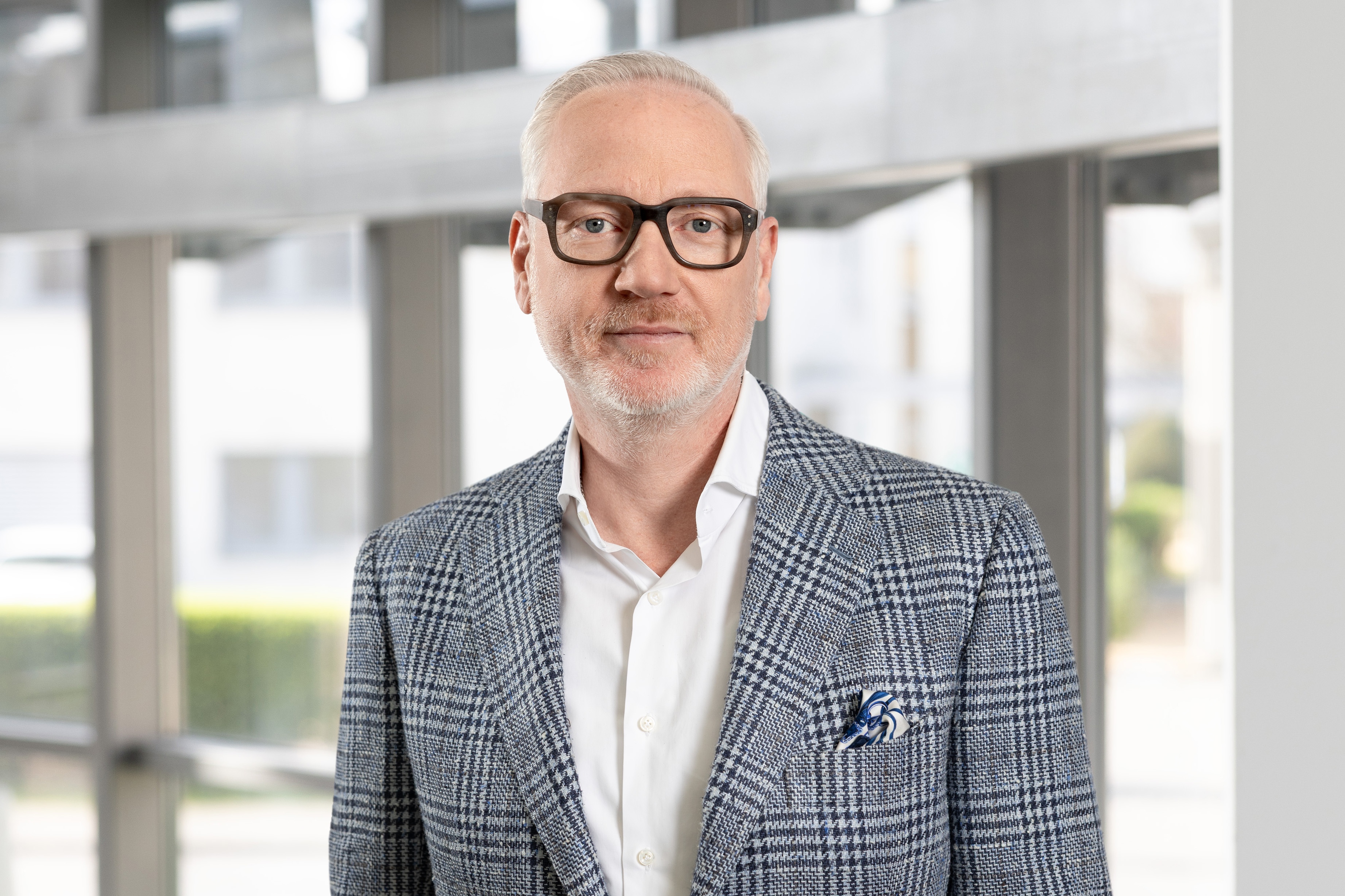 Fiscal year 2024/25: PHOENIX group strengthens resilience and records ...